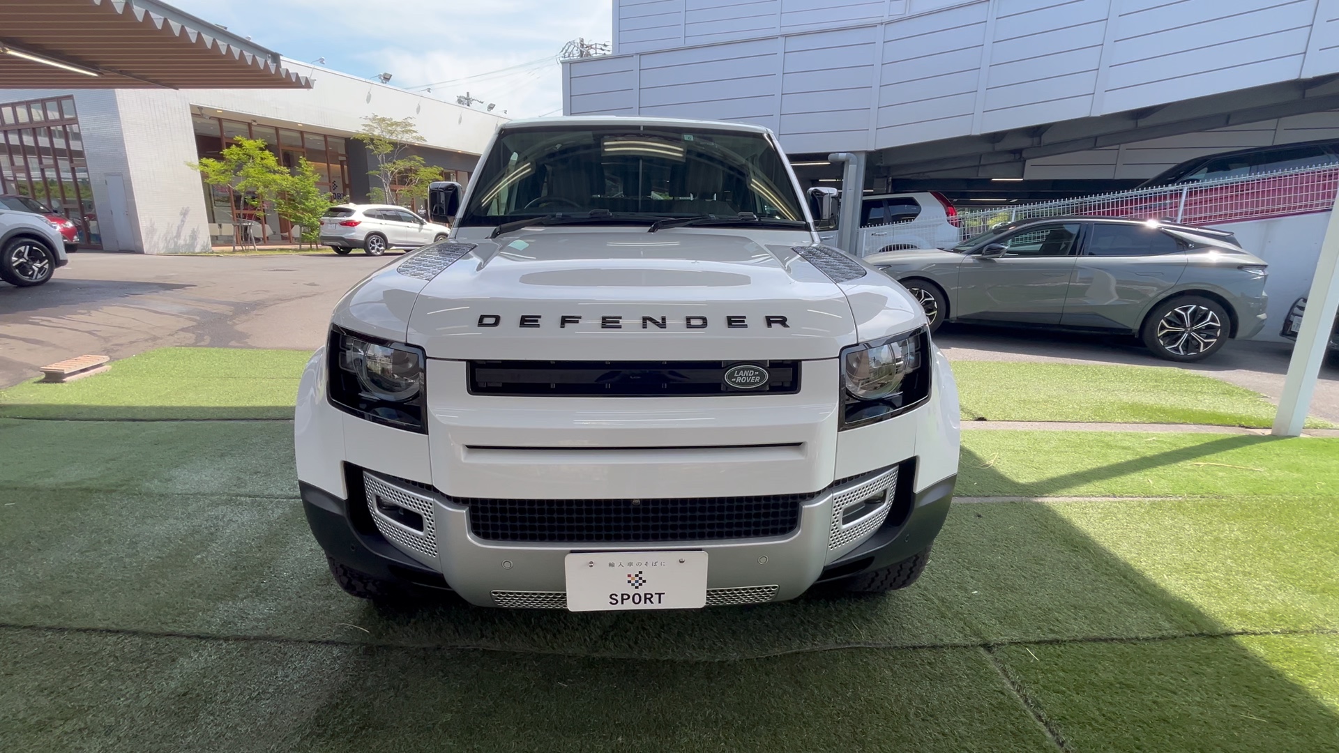 ランドローバー DEFENDER | 360°内外装ビューで理想のマイカーを見つけよう｜360°Car